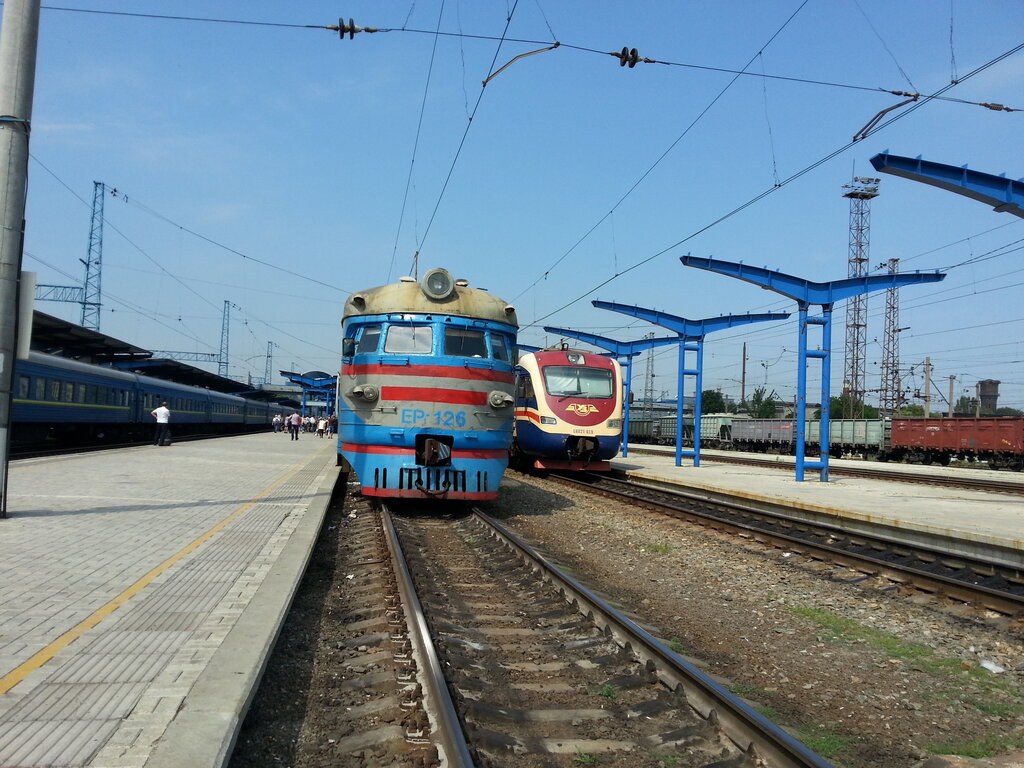 Tren istasyonu станция Днепр-Главный, Dnepropetrovsk, foto