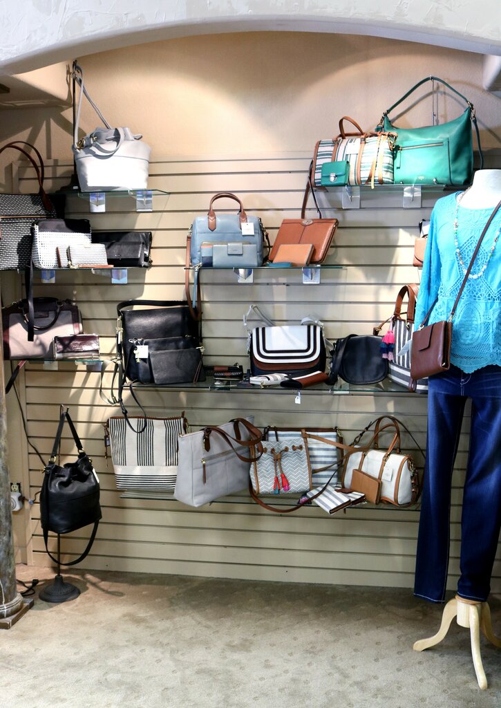 Giyim mağazası Salem's Fashions & Home Decor, Texas, foto