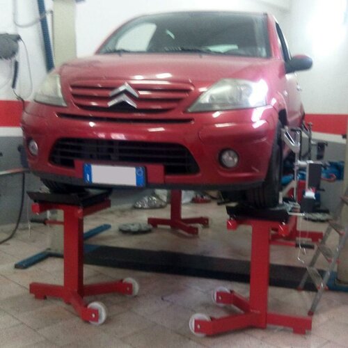 Jant ve lastikçiler Officina Auto Lunicar - Citroen - Peugeot - Fiat, Sicilya, foto