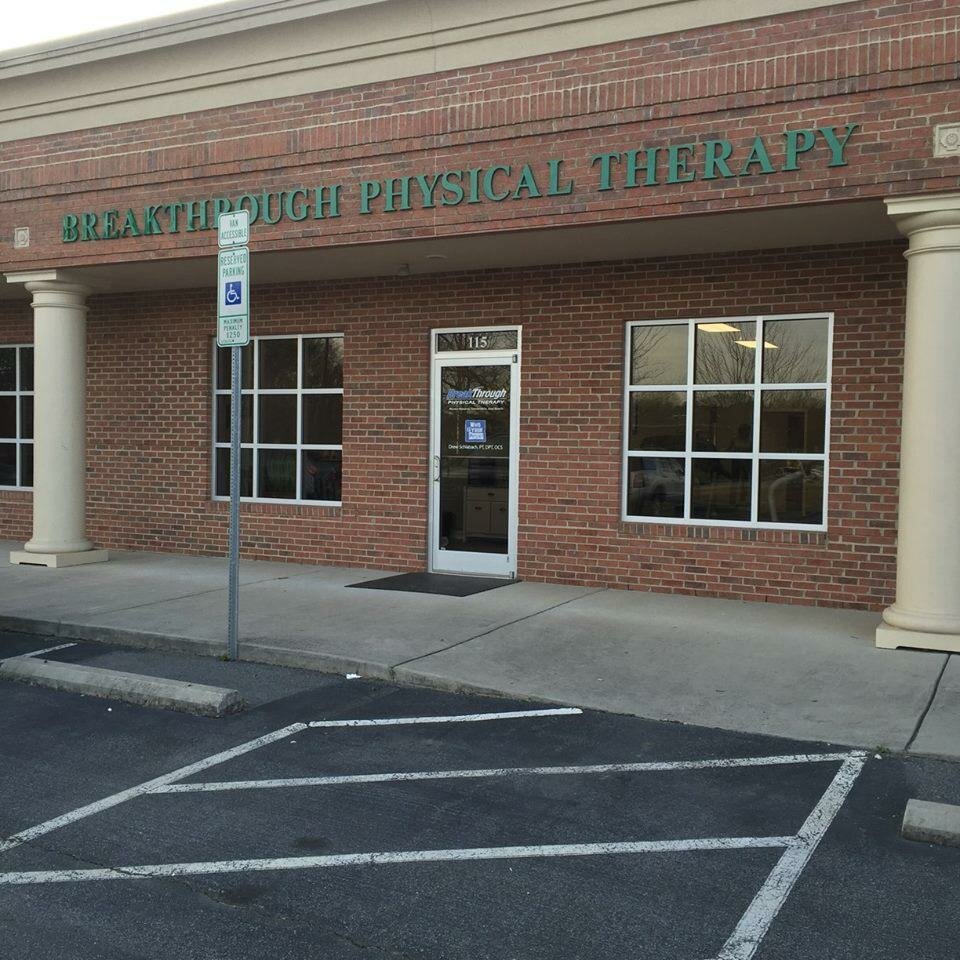 Tıp merkezleri ve klinikler BreakThrough Physical Therapy, Kuzey Carolina Eyaleti, foto