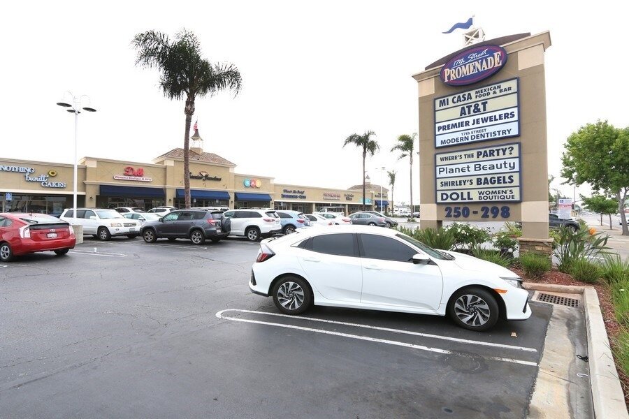 Özel ağız ve diş sağlığı klinikleri ve muayenehaneleri 17th Street Modern Dentistry, Costa Mesa, foto