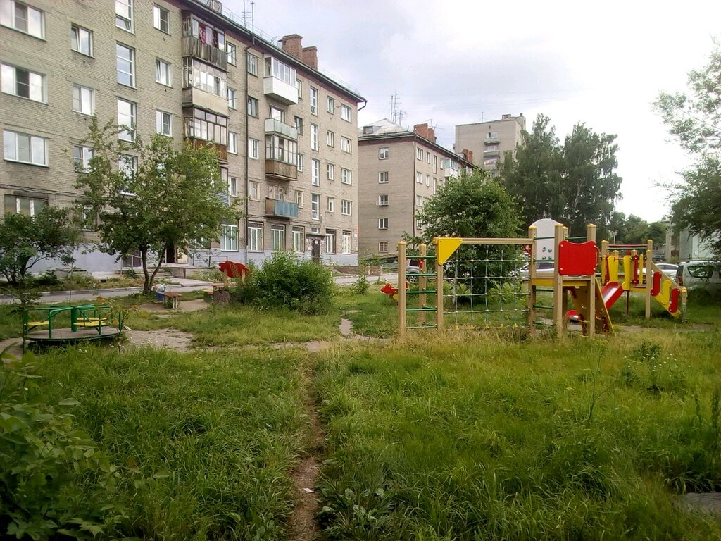 Çocuk ürünü toptancıları Детская площадка, Novosibirsk, foto