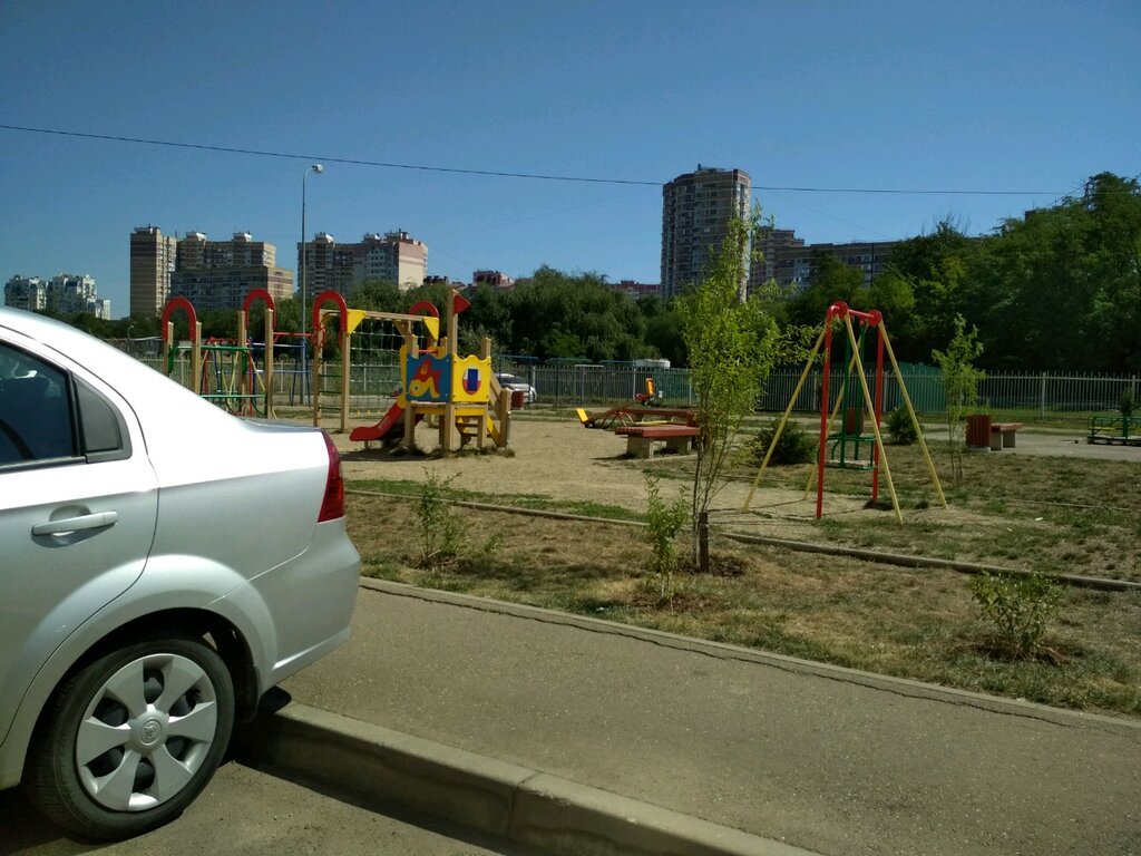 Oyun alanı Playground, Krasnodar, foto