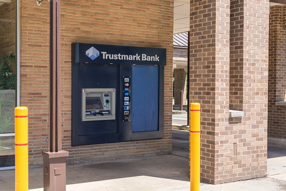 ATM'ler Trustmark ATM, Corinth, foto
