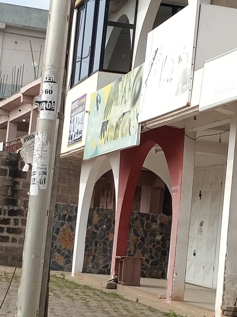 Manikür-pedikür Smart E & B parloyr, Dünya, foto