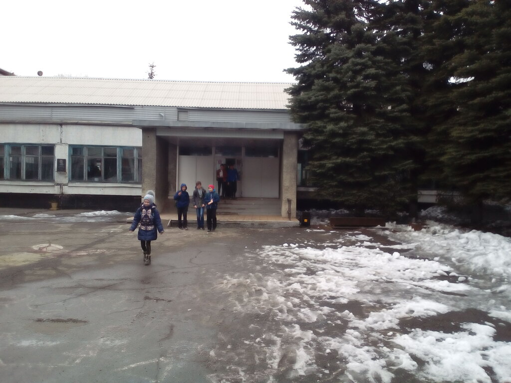 Ortaokul Srednyaya obshcheobrazovatelnaya shkola № 29, Novokuznetsk, foto