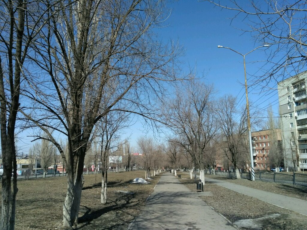 Meydan Сквер Строителей, Saratov, foto