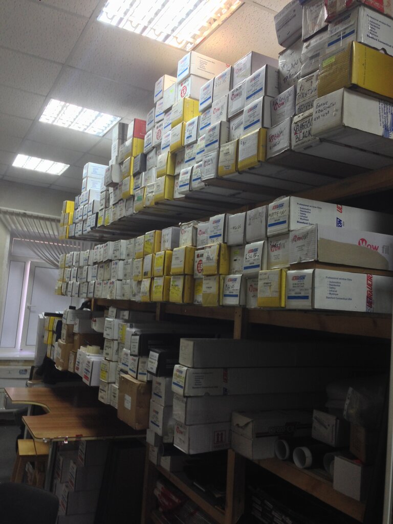 Koruyucu film, dekoratif, mimari film kaplamaları Avtomobilnyye i okonnyye plenki, Magnitogorsk, foto