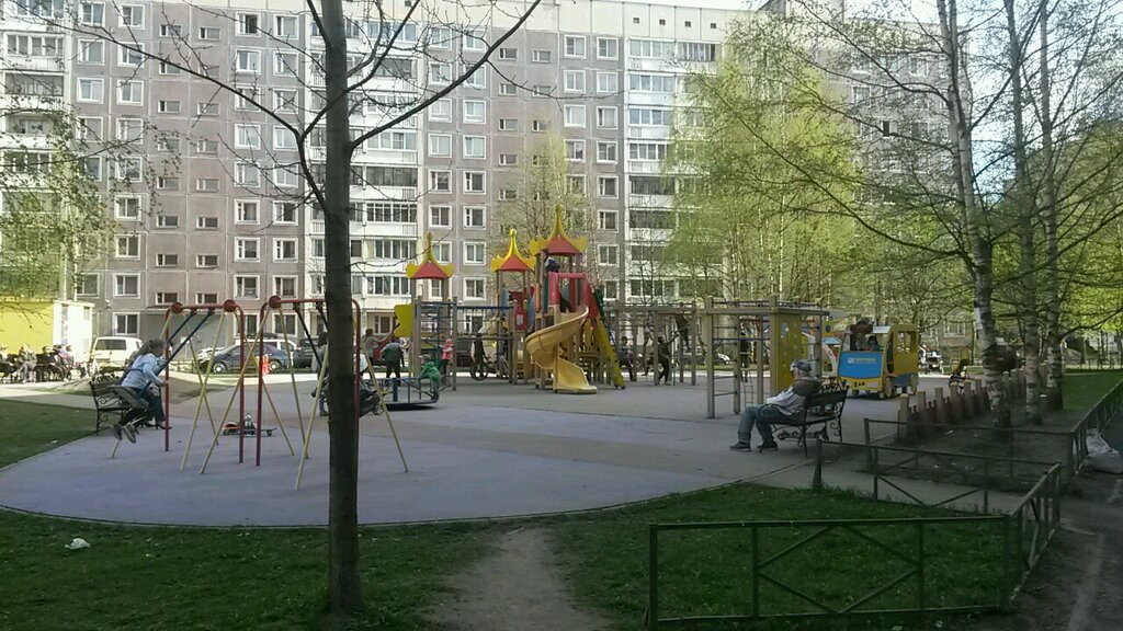 Oyun alanı Детская площадка, Saint‑Petersburg, foto