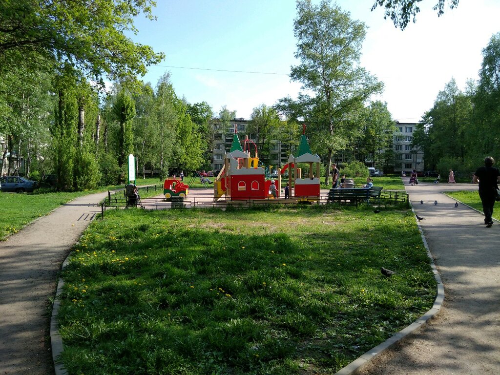 Oyun alanı Playground, Saint‑Petersburg, foto