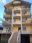 Ахра (улица Апсха-Леона No:24), otel  Gagra'dan