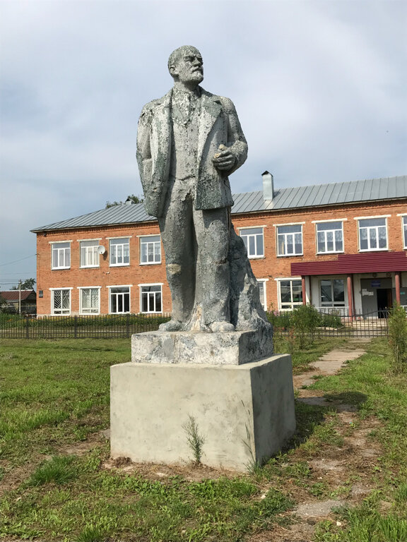 Ortaokul Черкутинская школа имени В. А. Солоухина, Vladimirskaya oblastı, foto