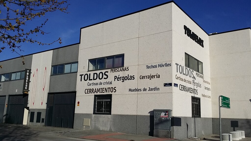 Çerçeve ve çadır yapıları Toldelux, Madrid, foto