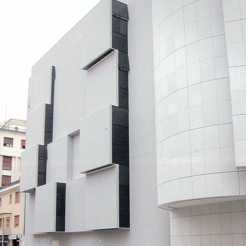 Kapılar Metalmeccanica, Dünya, foto