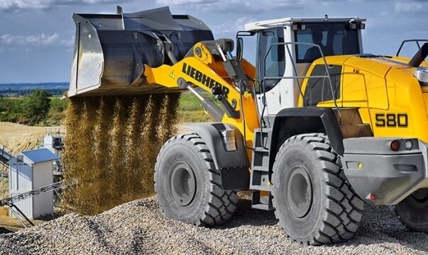 Tarım makineleri, ekipmanlar Agri e Diesel - Assistenza Macchine Agricole e Movimento Terra, Campania, foto