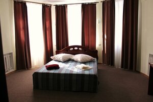 Alisa (Sotsialisticheskiy Avenue No:54), otel  Barnaul'dan