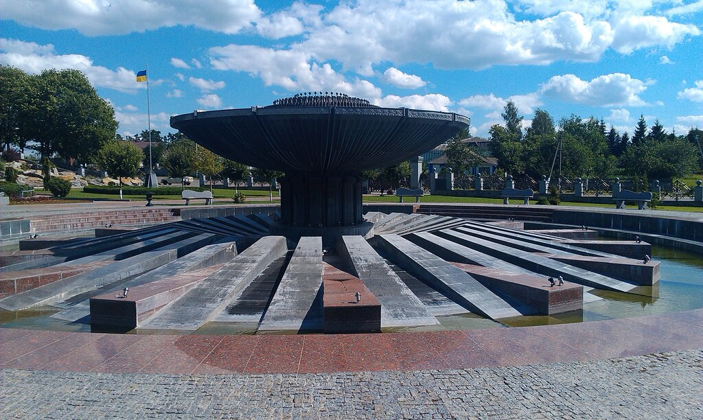 Turistik yerler Храмовый комплекс с ландшафтным парком, Kiev Bölgesi, foto