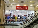 Neon furs (Profsoyuznaya Street No:129А), giyim mağazası  Moskova'dan