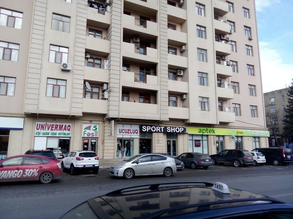 Spor giyim ve ayakkabı Sport Shop, Bakü, foto