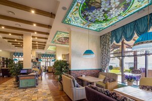 Cafe Dacha (Mira Street No:13Е, selo Kabardinka), restoran  Krasnodarski krayından