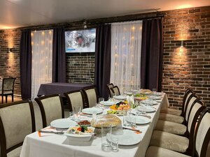 Kafe Vostochny Dvor (Svobody Square No:1), kafe  Plavsk'tan