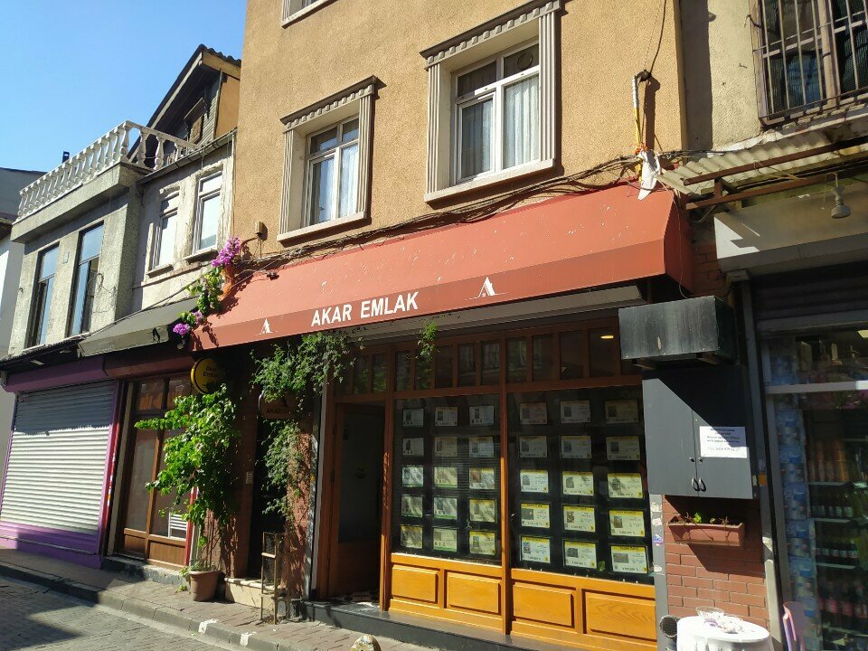 Emlak ofisi Akar Emlak, İstanbul, foto