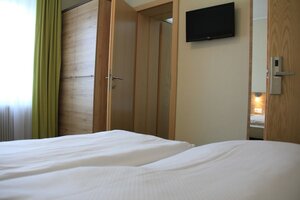 Lindenhof (Poserstraße No:2, Bad Gastein), otel  Bad Gastein'dan
