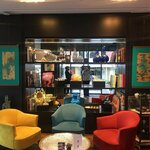 Hiref Tasarım (Esentepe Mah., Büyükdere Cad., No:173, Şişli, İstanbul), yönetim ofisi  İstanbul'dan