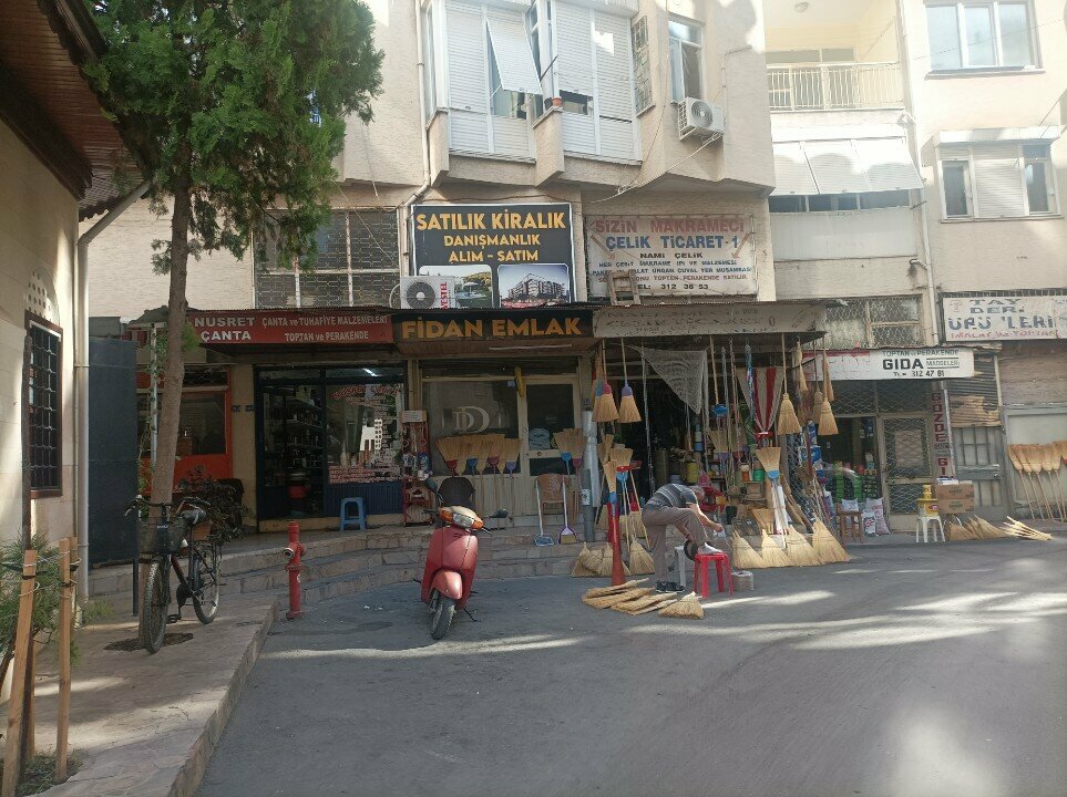 Çanta ve valiz mağazaları Nusret çanta, Antalya, foto
