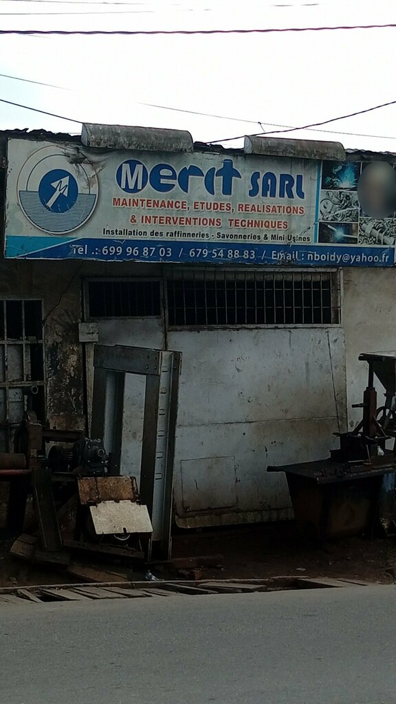 Otomobil servisi Merit Sarl, Douala, foto