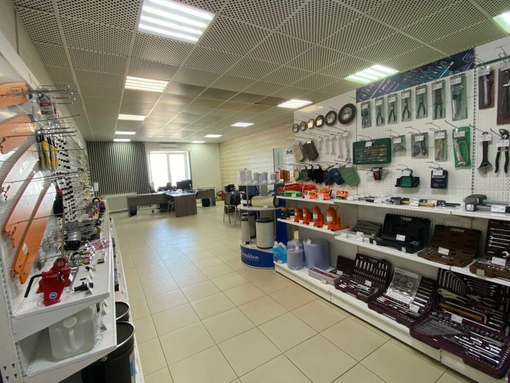 Kollar ve hortumlar Трактородеталь, Krasnoyarsk, foto