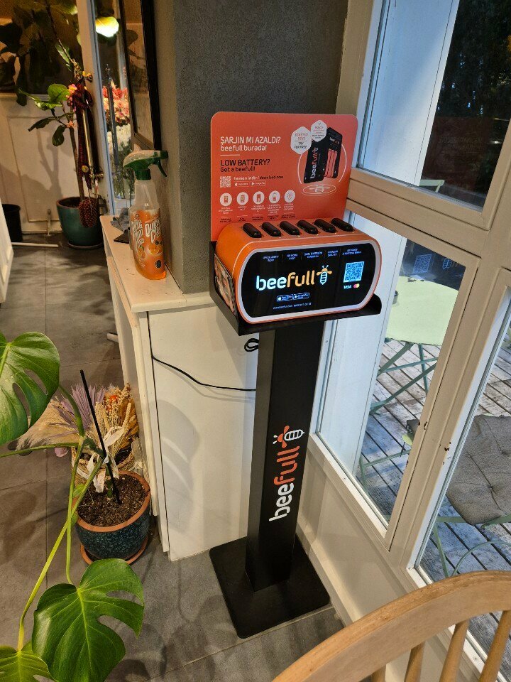 Şarj cihazı kiralama Beefull, İstanbul, foto