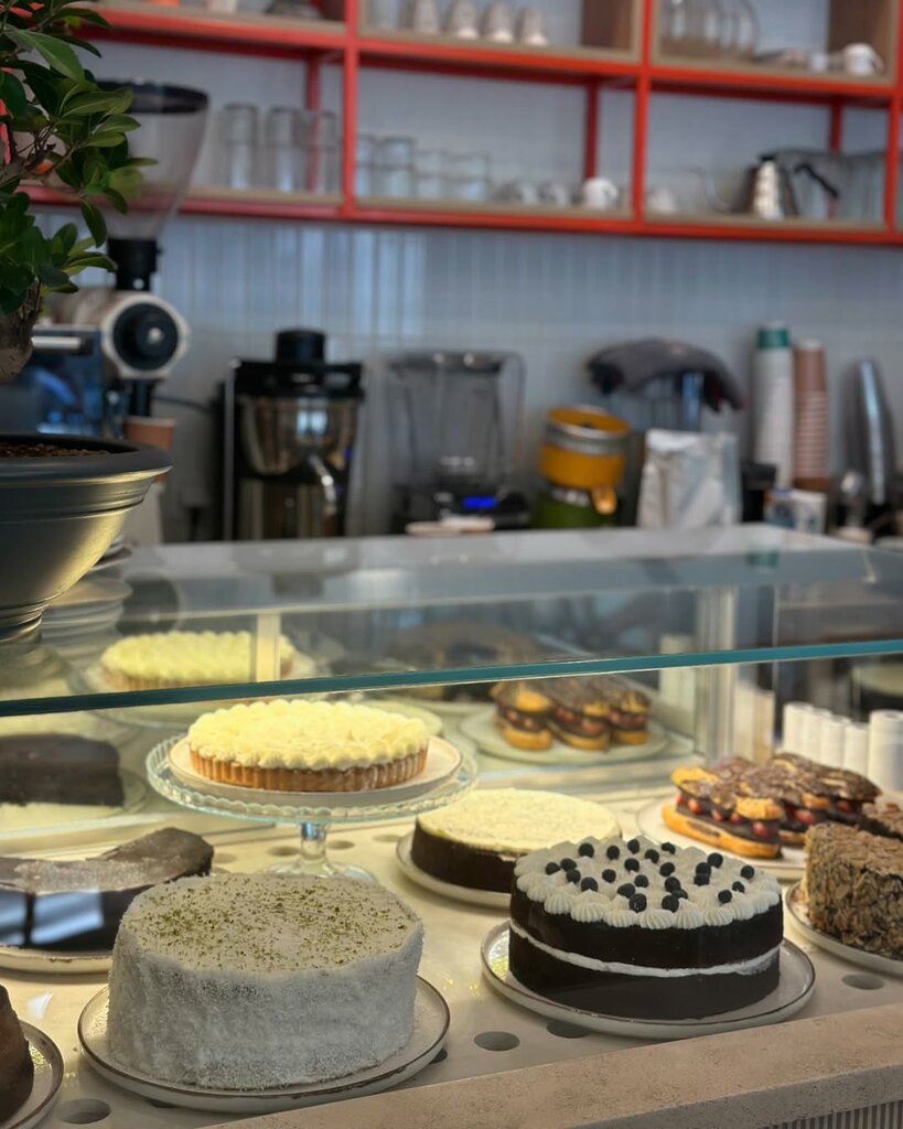 Kahve dükkanları Raw’n More, İstanbul, foto