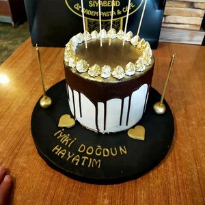 Siyabend Pasta Cafe (Iğdır, Iğdır Merkez , Söğütlü Mah., Fevzi Sok., 12), pasta, şekerleme ve tatlı  Iğdır'dan