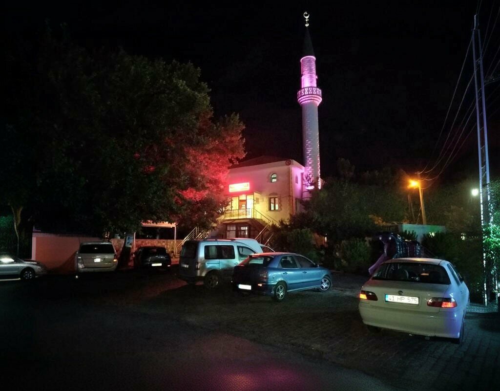 Cami İskele Cami, Karaburun, foto