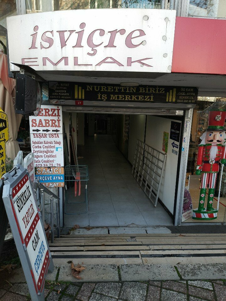 Emlak ofisi Isviçre Gayrimenkul, İstanbul, foto