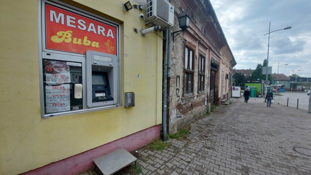 ATM'ler Banka Intesa, Güney Backa İlçesi, foto