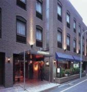 Hotel Kazusaya (Tokyo Metropolis, Special Ward Chuo, Nihonbashi Honcho 4 chome 7-15), otel  Tokyo'dan