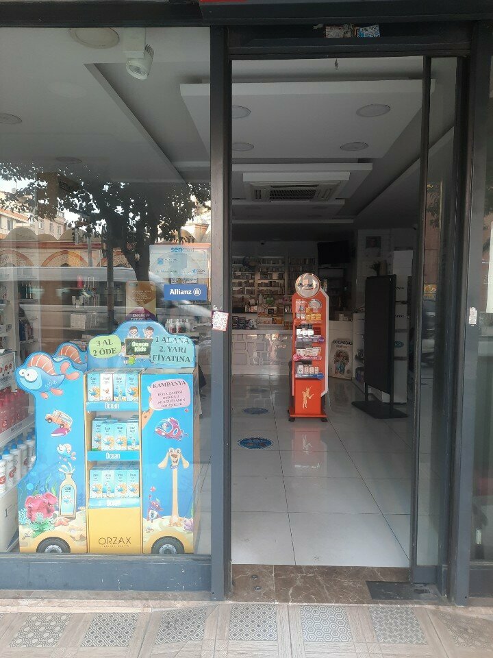 Eczaneler Yüksel Eczane, İstanbul, foto