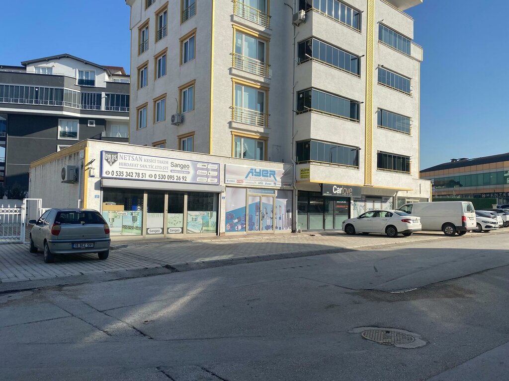 Araç camlarının renklendirilmesi Carlove cam filmi ve araç kaplama, Bursa, foto