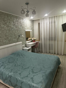 Kenig Holidays (Leninskiy Avenue No:56), otel  Kaliningrad'dan