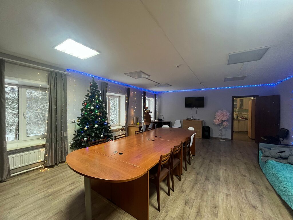 Otel Административное здание на территории лагеря, Permski krayı, foto