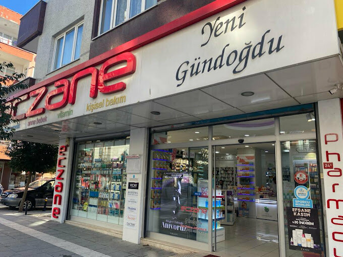 Eczaneler Yeni gündoğdu eczanesi, İstanbul, foto