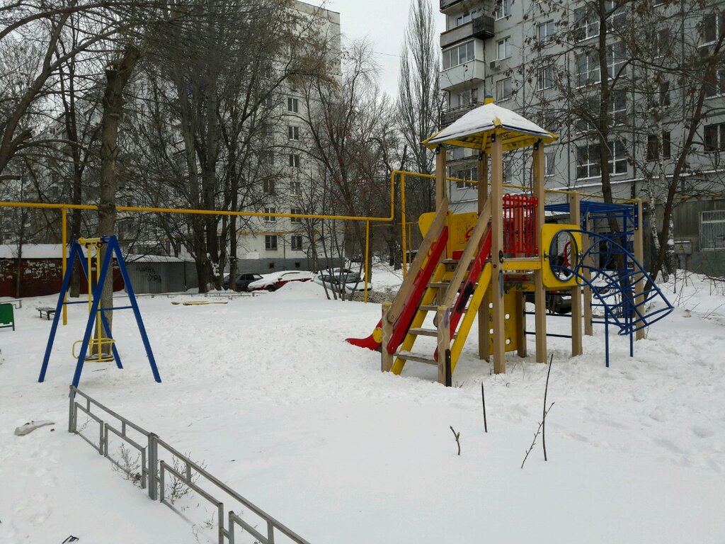 Oyun alanı Детская площадка, Samara, foto