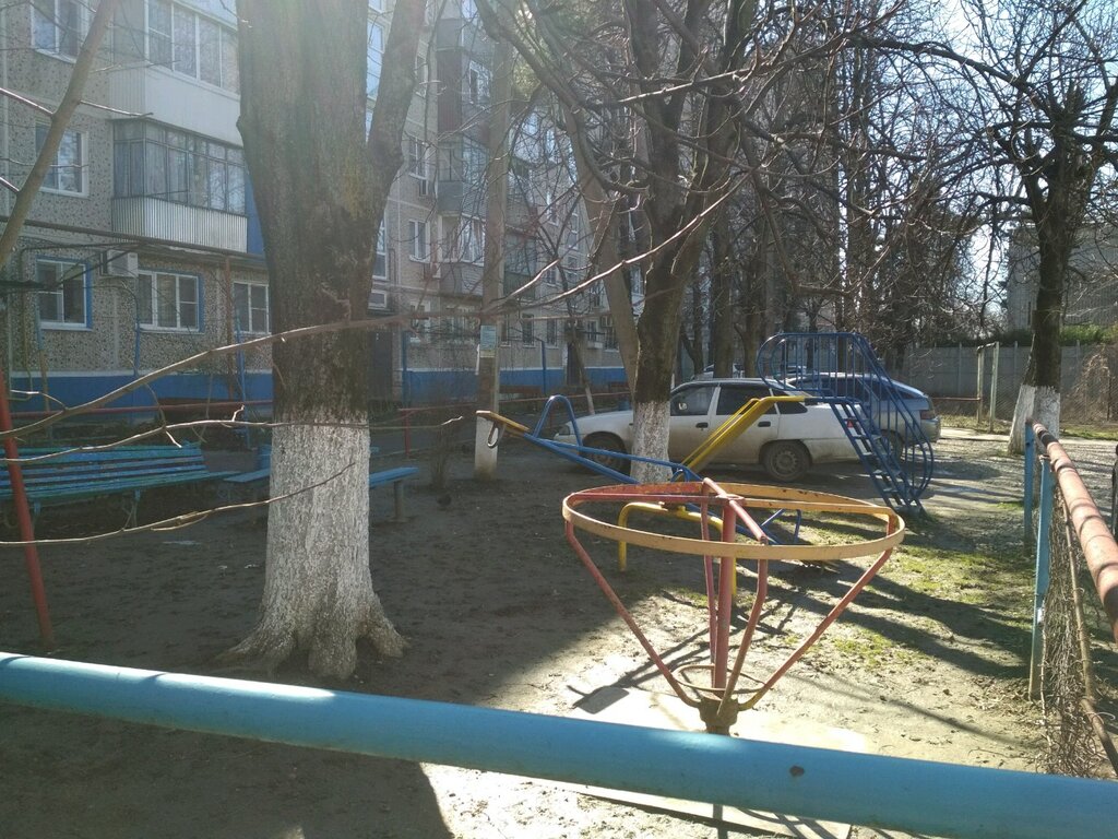 Oyun alanı Детская площадка, Krasnodar, foto