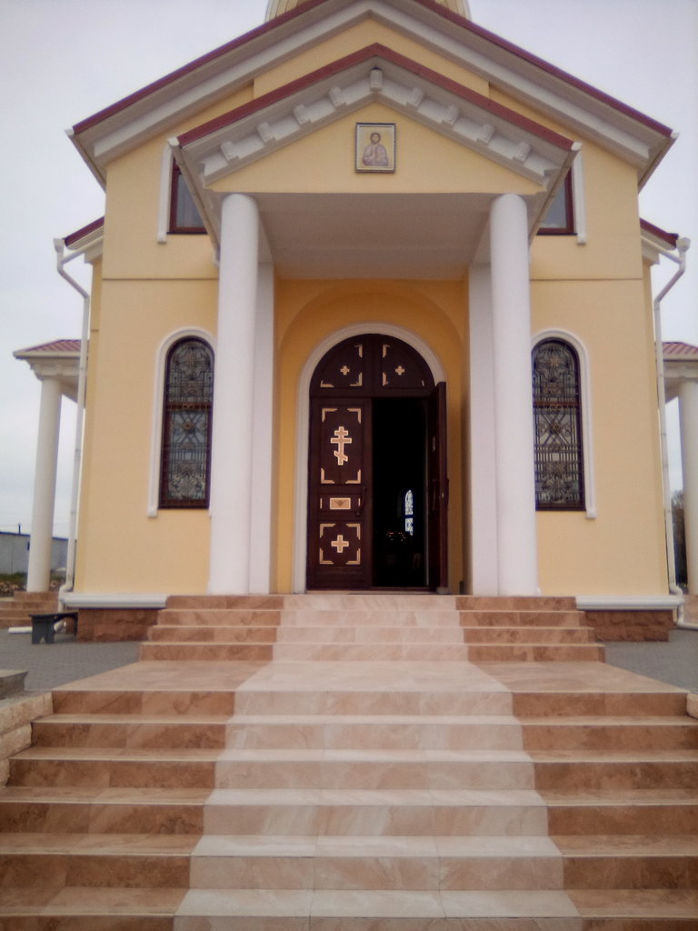Ortodoks kiliseleri Церковь Романа Исповедника, Sevastopol, foto