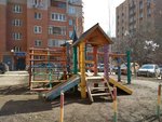 Playground (gorodskoy okrug Samara, Zheleznodorozhniy District), oyun alanı  Samara'dan