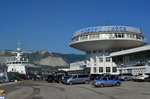 Morskoy vokzal NNTP (Admirala Serebryakova Embankment No:2), deniz ve nehir iskeleleri  Novorossiysk'ten