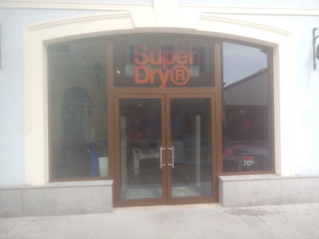 Giyim mağazası Superdry, Kotelniki, foto