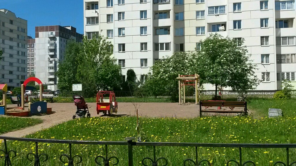 Oyun alanı Playground, Saint‑Petersburg, foto